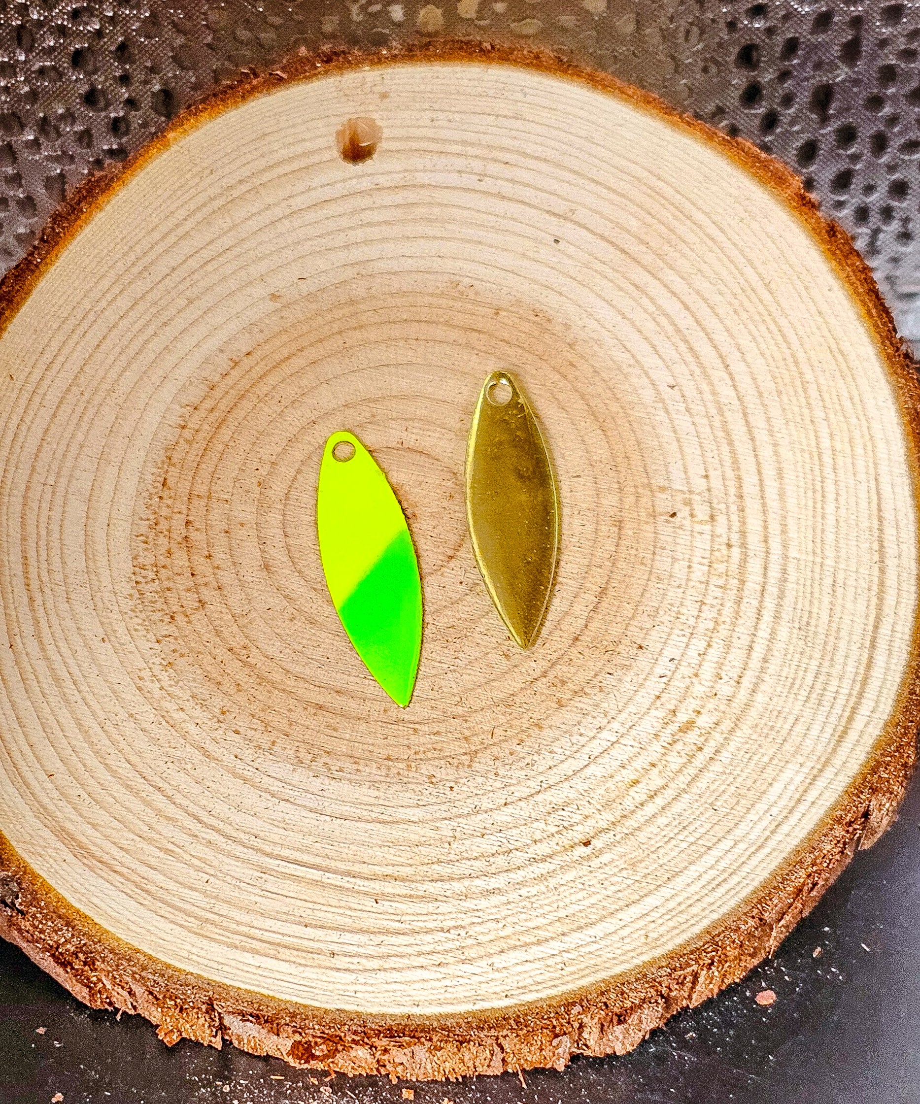 Willow Blades – Hook Me Up Lures